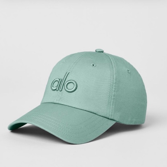 ALO Yoga | Accessories | Nwot Alo Yoga Off Duty Botanical Green Cap ...